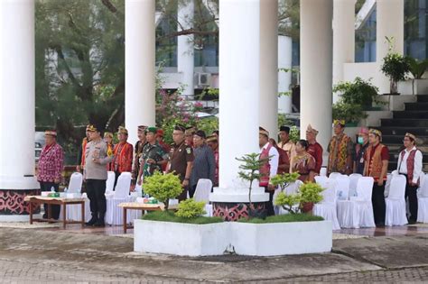 Ketua DPRD Landak Hadiri Upacara Bendera HUT Ke 67 Pemprov Kalbar