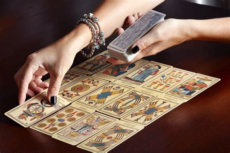 Cómo el tarot puede ayudarte a crecer y a unir tu vida Iniciativas Blog
