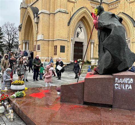 Polskie Sluzby on Twitter W rocznicę Jego śmierci jacyś nieszczęśnicy