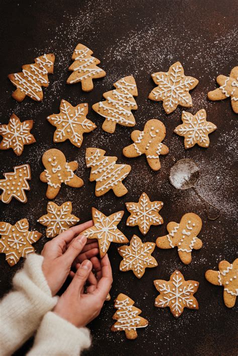 Biscuits De Noël À La Cannelle Glaçage Lilie Bakery
