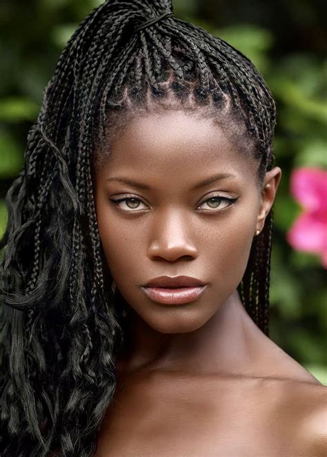 Pin By Verona On WOMEN Girl With Green Eyes Dark Skin Beauty