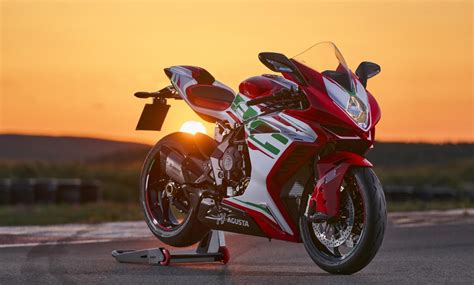 MV Agusta Reveals F3 800 Sportbike Reparto Corse Special Edition