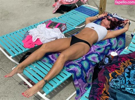 Kellyk Kellyk Kellyknurse Nude Leaked Onlyfans Photo Fapello