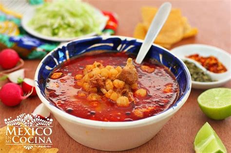 Como Hacer Pozole Rojo De Pollo Mexicano Noticias De Pollo