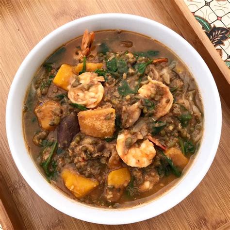 Ginisang Monggo With Shrimp Favorite Side Dish Bean Recipes Shrimp