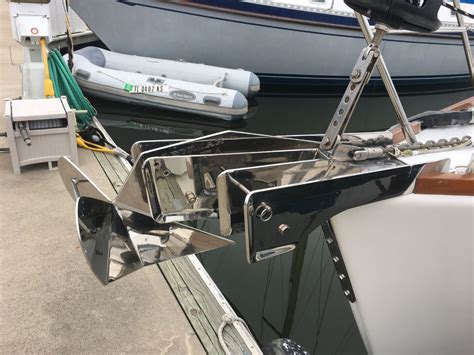 How To Anchor Your Boat Detailed Anchoring Checklist Deep Water Happy