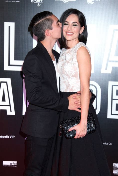 Bárbara Mori y Sergio Mayer Mori enternecen la red carpet EstiloDF