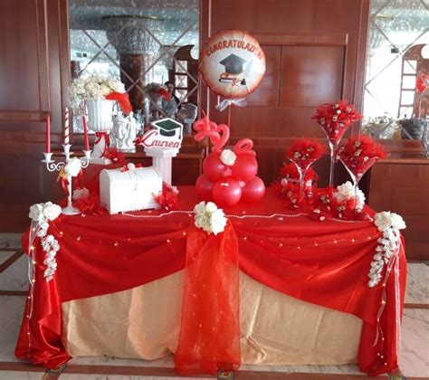Tavolo Torta E Confetti Laurea Idee Per Feste Di Laurea Feste Di