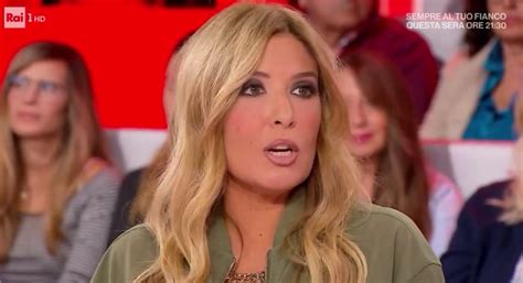 Selvaggia Lucarelli Affonda Sonia Bruganelli Accuse A Domenica In