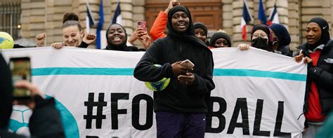 Football le Conseil dÉtat maintient finalement linterdiction du
