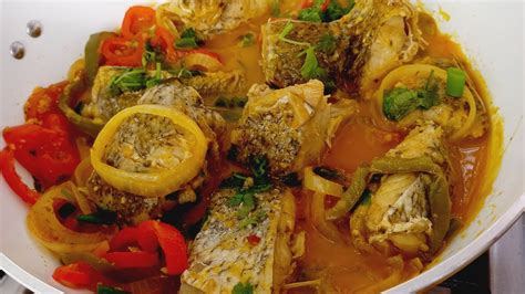 Como Fazer Moqueca De Peixe Corvina Super Saboroso Youtube