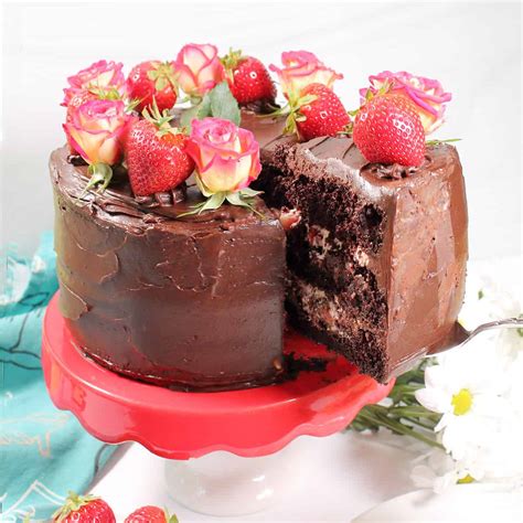Chocolate Cake With Strawberry Filling Cookin Mamas