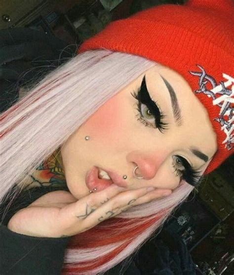 Med Tech Запись со стены Emo makeup E girl makeup Cute makeup looks
