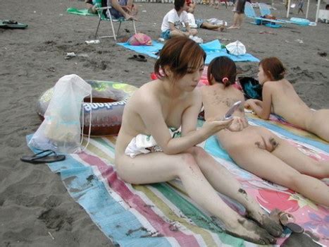 朗報あれ日本にヌーディストビーチが存在してた模様wwwwwwwwwwww画像あり エロ画像の最新まとめ エロ牧場毎日追加更新中