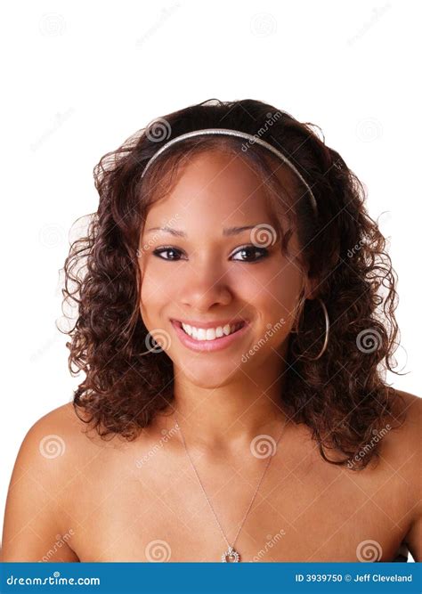 Grande Verticale De Sourire De Jeune Fille De L Adolescence Noire Photo