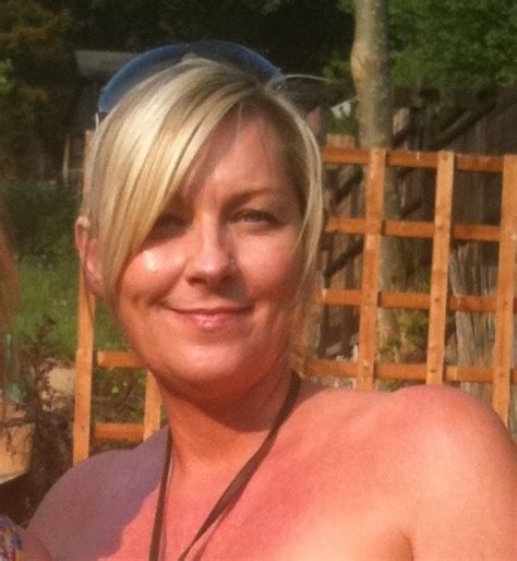 Vikki 179 48 From London Is A Local Granny Looking For Casual Sex