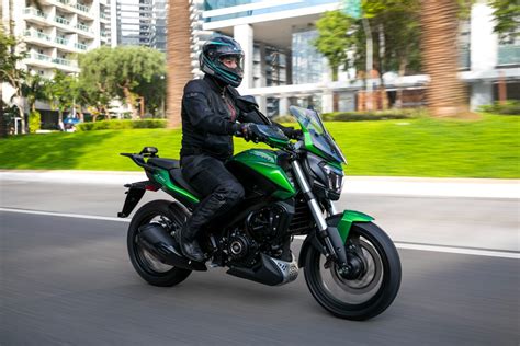 Bajaj Dominar 400 2023 ficha técnica preço consumo itens e motor
