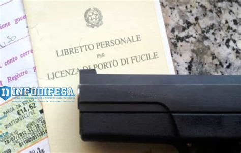 Offende La Polizia Su Facebook Revocato Il Porto Darmi INFODIFESA