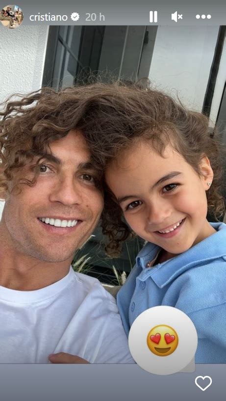 La Divertida Imagen De Cristiano Ronaldo Y Su Hija Alana En La Que