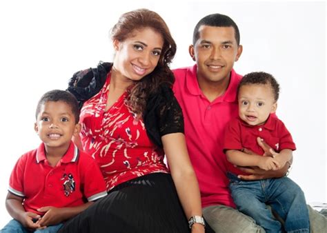Trágico acidente mata cantora evangélica esposo e os dois filhos at