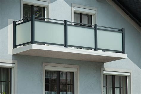 Alu Glas Stiegen Balkongeländer