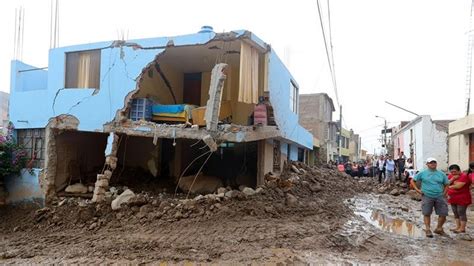 Fuertes Lluvias Han Dejado Al Menos 31 Personas Fallecidas En El Sur De
