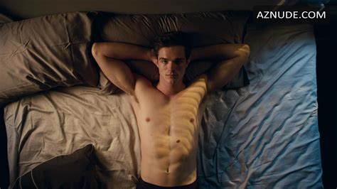 Jacob Elordi Nude Aznude Men Free Nude Porn Photos