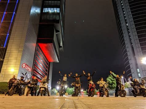 Rafacm On Rockr Hoy Es Viernes Y La Moto Lo Sabe