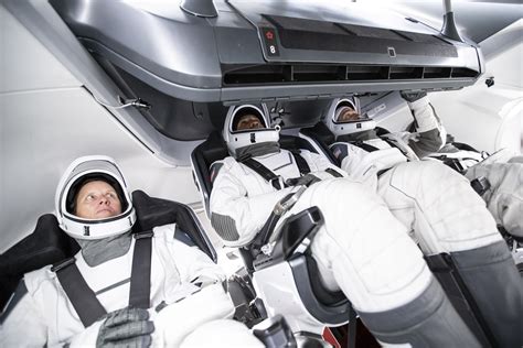 Spacex Dragon Capsule Interior Diagram Speculative Internal Layout Of