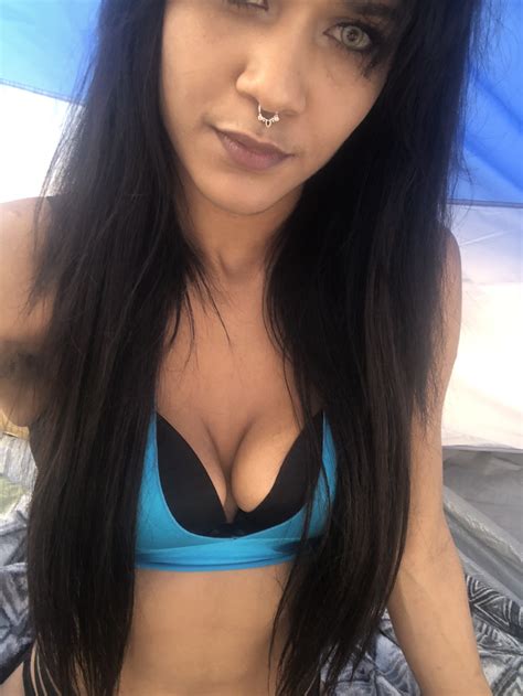 TW Pornstars Rhiannon Kay Vegas Empress Twitter Like This Status