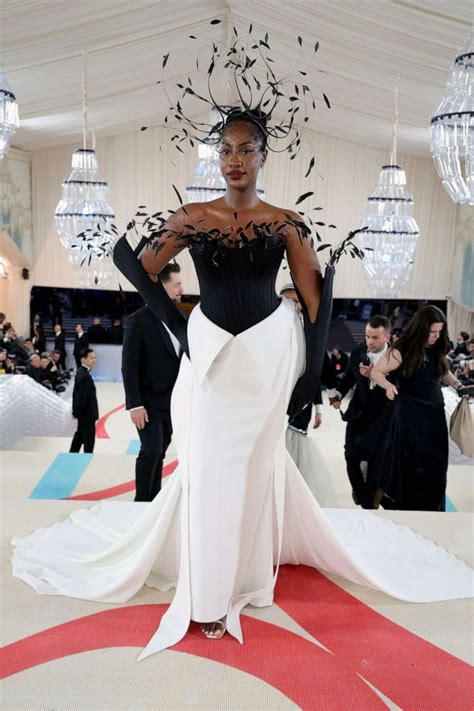 The Met Fashion Show 2024 Tickets Edith Gwenore