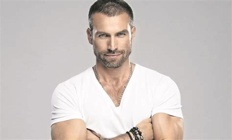 Rafael Amaya de cantante a ser El señor de los cielos