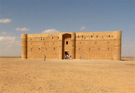 Qasr Al Kharana Zamek Pustynny Jordania Ciekawostki Atrakcje Sadurski