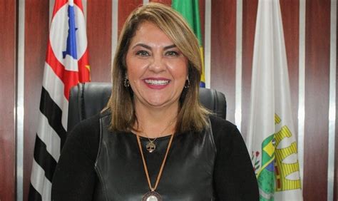 Não serei candidata à reeleição diz Márcia Bin prefeita de Poá O