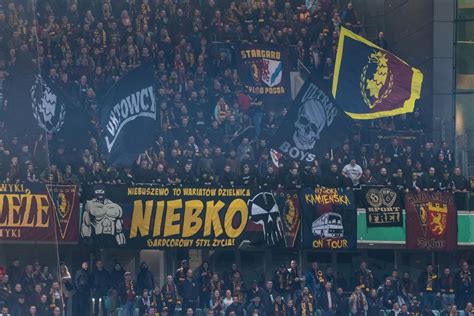 Dwa tysiące kibiców Pogoni Szczecin jedzie na mecz z Lechem do Poznania