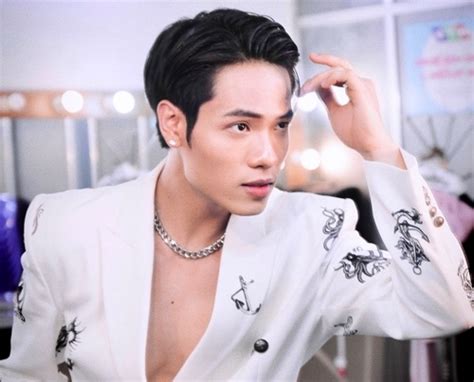 Đăng Quân Pino thể hiện vũ đạo nóng bỏng trong MV Đừng Lo Đã Có Anh Đây Rồi