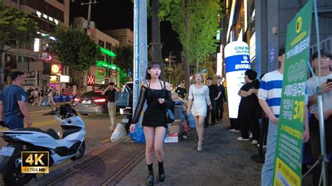 Hongdae 4K Seoul Night Walk 토요일 밤 쌕끈한 홍대 클럽 거리 Summer Vibrations