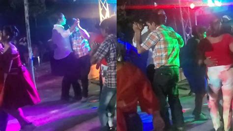 Santo Dios Pero Q Mujer N Carga Don Petro Bailando Con Ella Le D A L