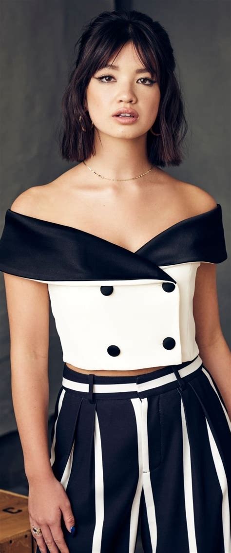 X Resolution Peyton Elizabeth Lee Photoshoot X
