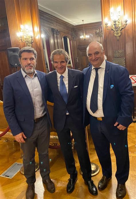LA LEGISLATURA PORTEÑA DISTINGUIO AL DR RAFAEL GROSSI COMO