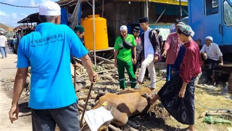 Momen H Bahrul Ilmi Dan Keluarga Saat Rayakan Idul Adha 1444 H