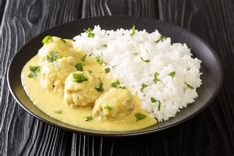 Klassisk Boller I Karry Recipe European Cuisine Danish Cuisine