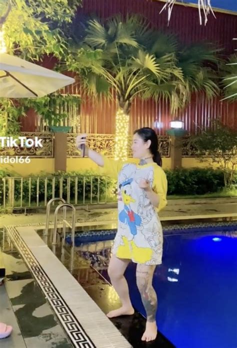 Hotgirl bể cá Ngân Baby tiếp tục là nạn nhân mua vui phản cảm