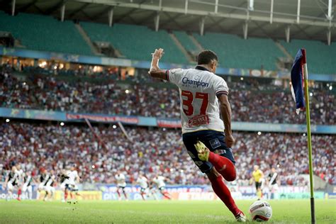 Bahia defende 100 em casa na Série B contra o Sport último a vencer o