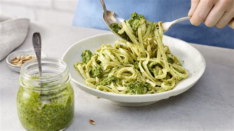 Pesto Alla Genovese Rezept Selbst Machen Alnatura
