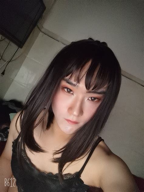 绒布球 西瓜硬壳子 on Twitter 今天败光了半数身家 所以希望出售自己的服务接受一定程度的虐待 价格一起商量 轮奸 伪娘版本