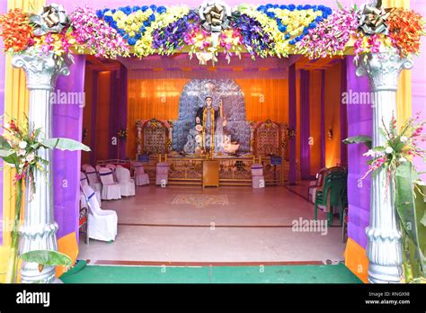 Design Saraswati Puja Flower Decoration
