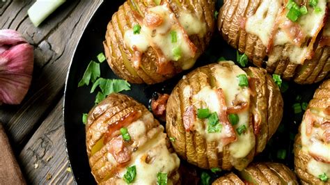 Ziemniaki W Mundurkach Z Grillowanym Boczkiem