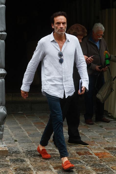 Photo Anthony Delon Sorties De La Messe L Intention De Pierre