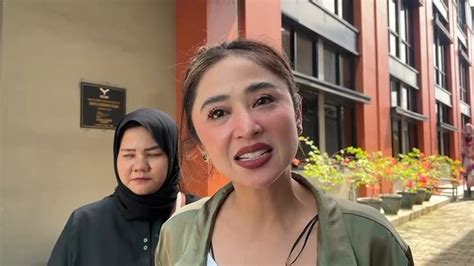 Dewi Perssik Ungkap Nasib Hubungan Asmaranya Dengan Rully Sebut Akan